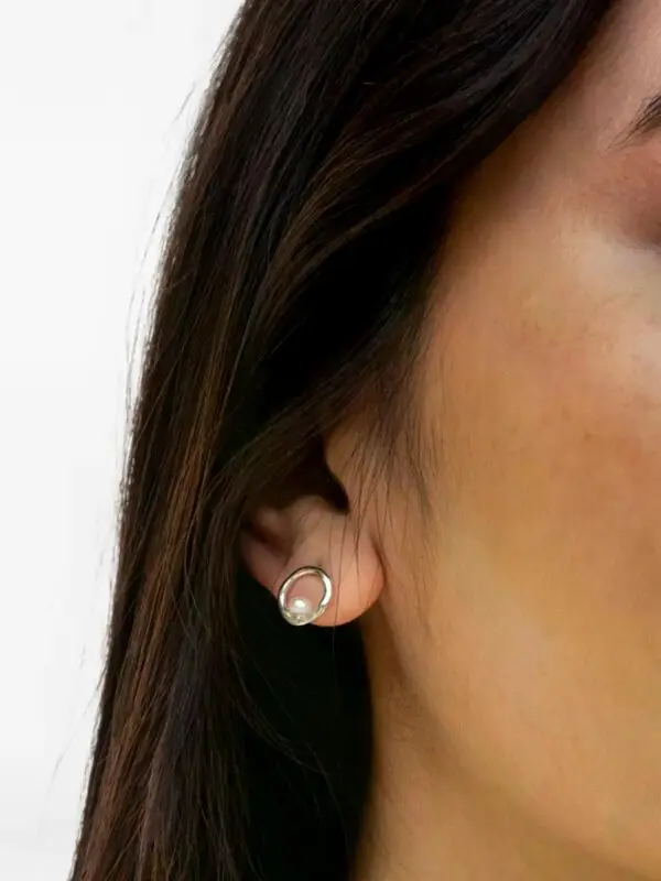 DOWER & HALL Open-circle Pearl Earrings