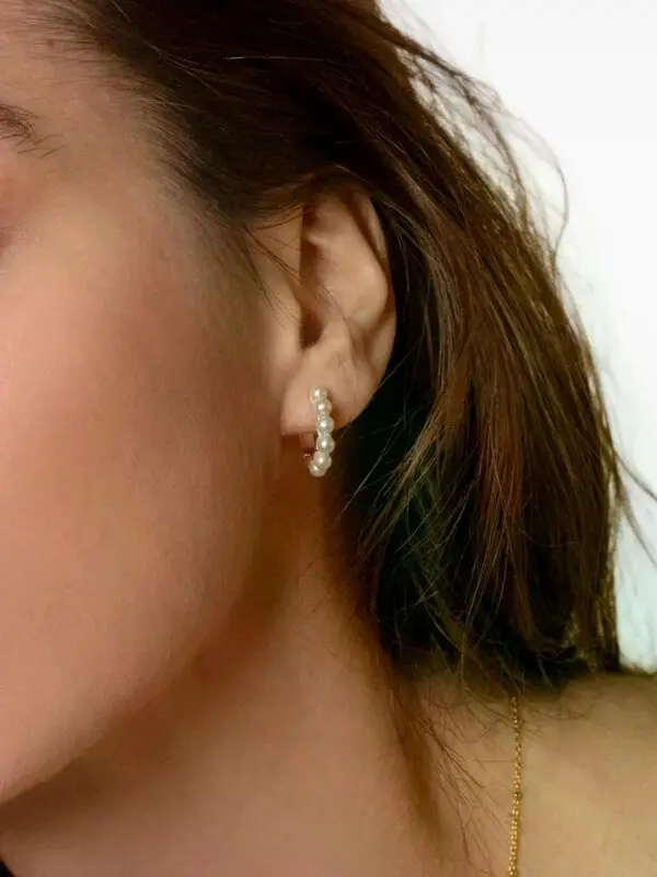 DOWER & HALL Timeless Pearl Huggie Earrings - Silver