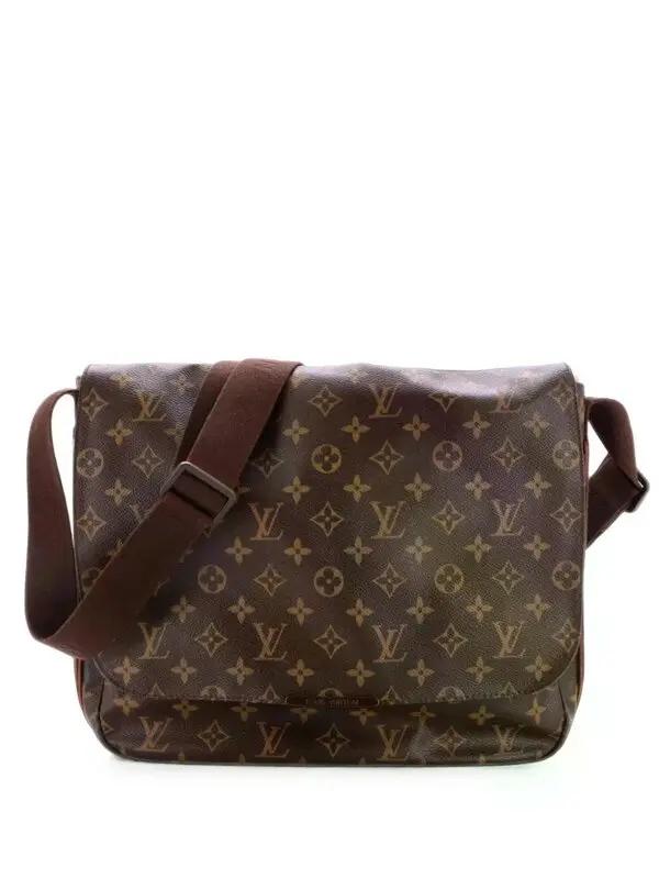 LOUIS VUITTON Beaubourg Messenger Bag Monogram Canvas Gm Crossbody Bag