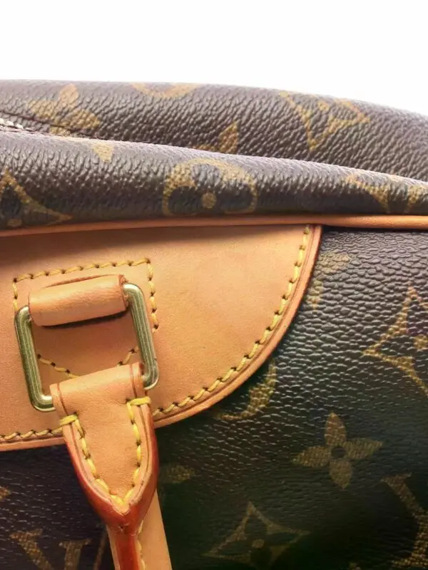LOUIS VUITTON 2002 Deauville Tote Bag