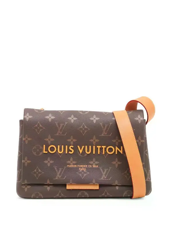 LOUIS VUITTON 2021-2026 Monogram Takeout Messenger Crossbody Bag