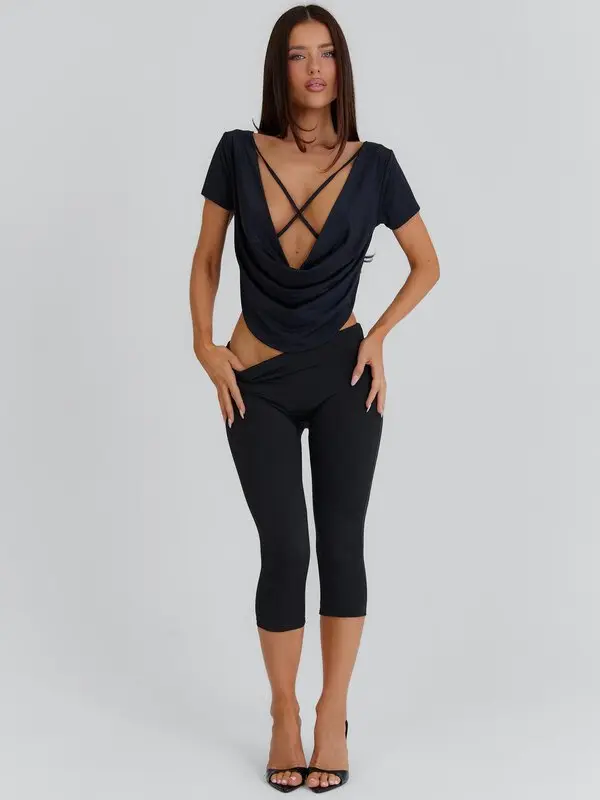 OUTCAST Summa Longline Top