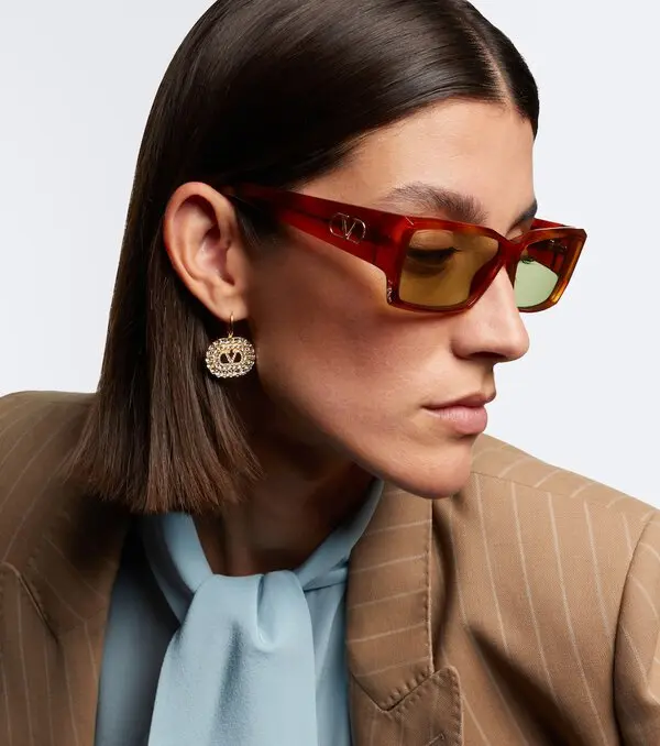 Valentino Garavani Classico Vlogo Rectangular Sunglasses