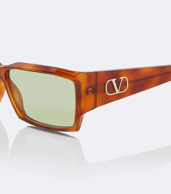Valentino Garavani Classico Vlogo Rectangular Sunglasses