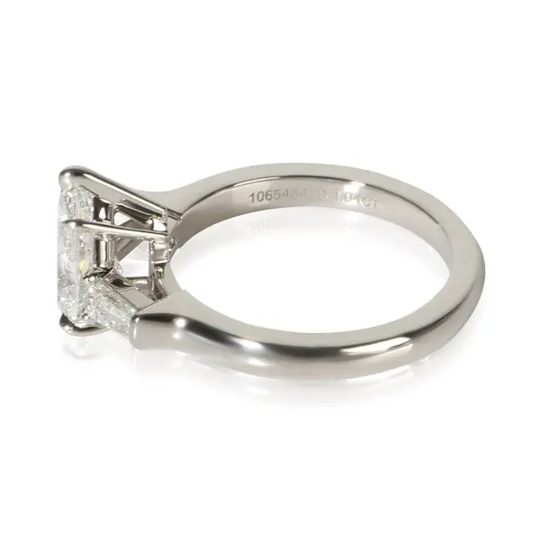 Harry Winston Diamond Classic Engagement Ring