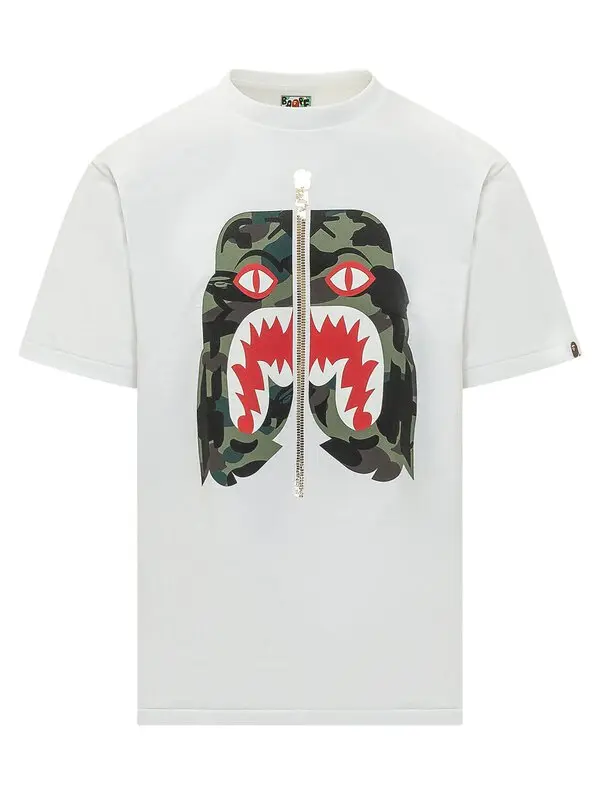 A BATHING APE Stylish Graphic Logo T-shirt