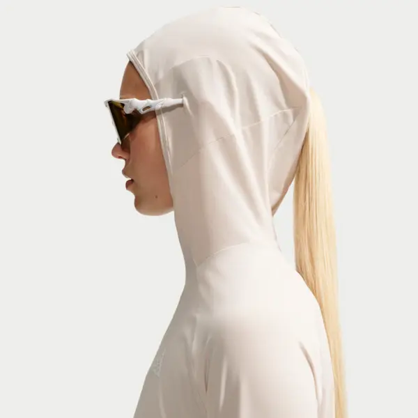 Nike Uv-resistant Hooded Trail Running Mid-layer Top