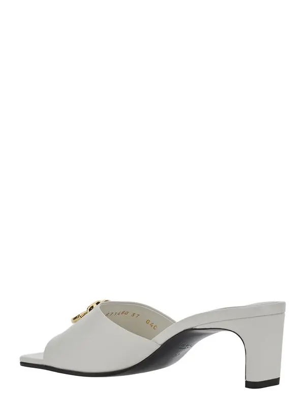 Gucci White Sandals With Gg Logo Plaque On The Front In Leather For - Multicolor