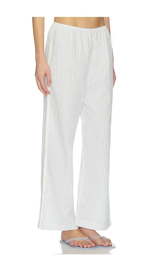 Donni. The Cotton Gingham Stripe Crop Pant In Blue