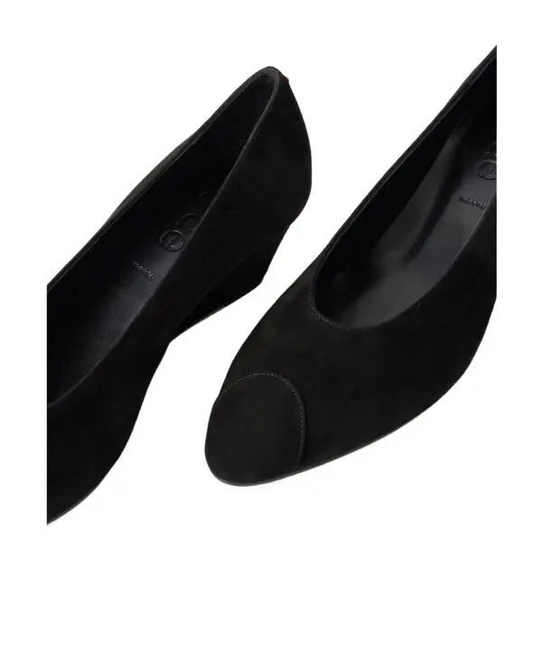 AeydĒ Solid Wedge Suede Pumps
