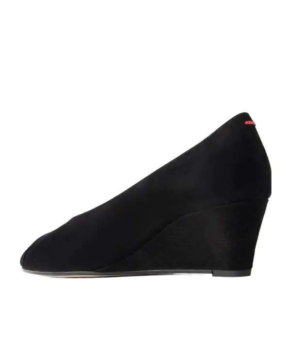 AeydĒ Suede Wedge Pumps