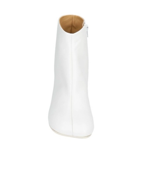MAISON MARGIELA Solid-colored Square-toed Leather Boots