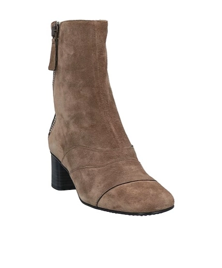 Chloé Minimalist Leather Boots