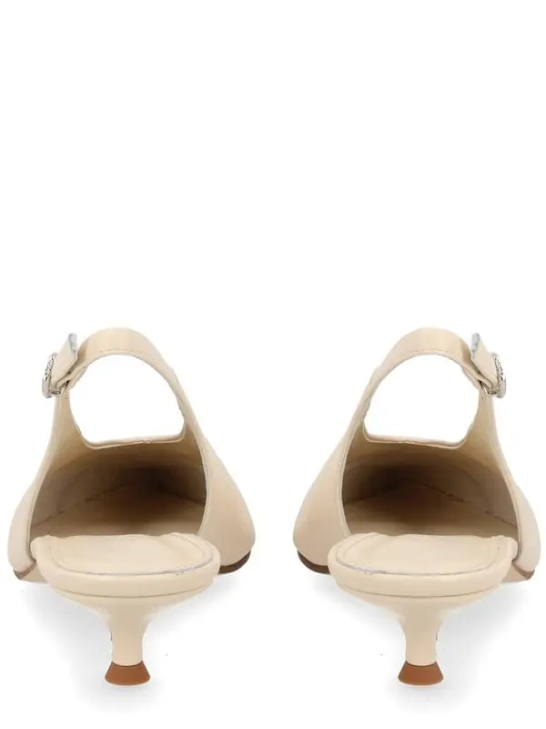 AeydĒ Décolleté Camila Pumps - Cream