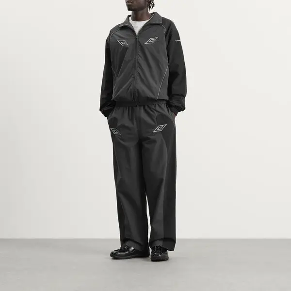 UMBRO BY SLAM JAM Eyes Track Top Exclusive - Dark Grey/black