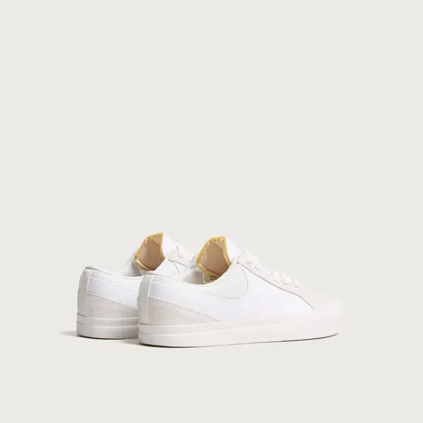 Nike Blazy Sneaker
