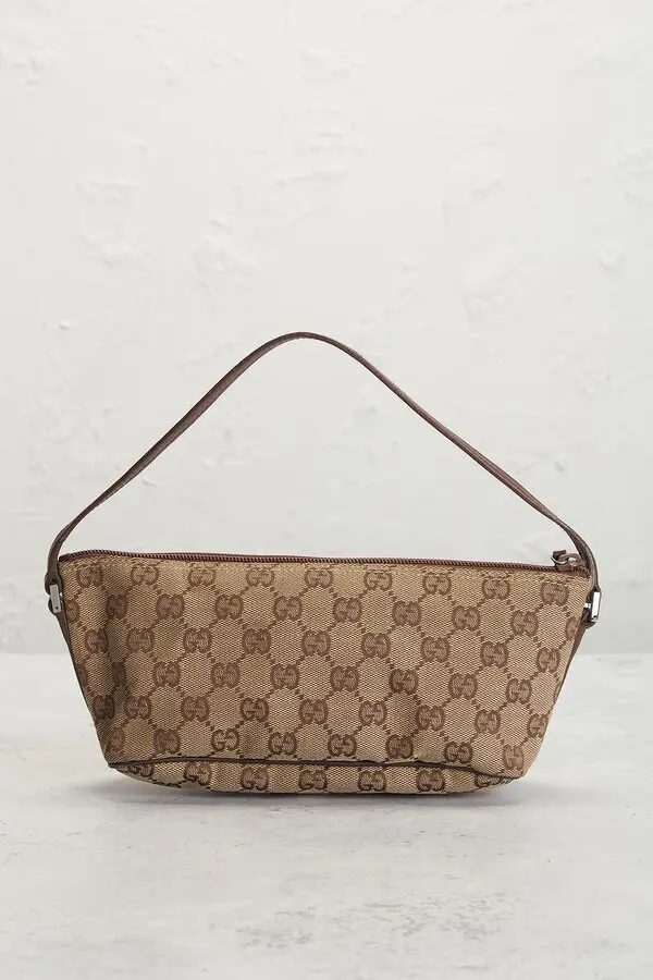 Gucci Gg Boat Pochette Shoulder Bag - Brown