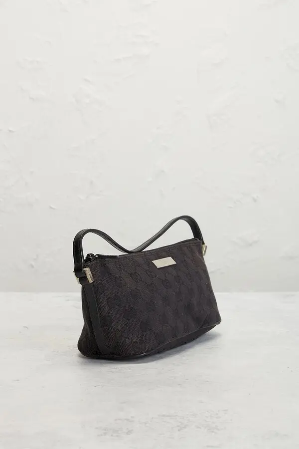 Gucci Gg Boat Pochette Shoulder Bag - Black