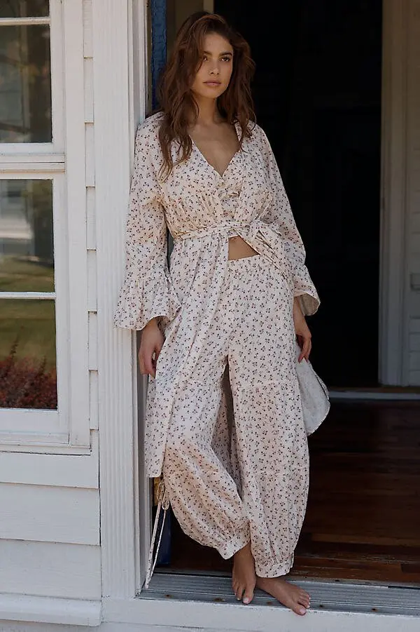 LYREBIRD 100% Cotton Flannel Ruffled Sleeve Robe