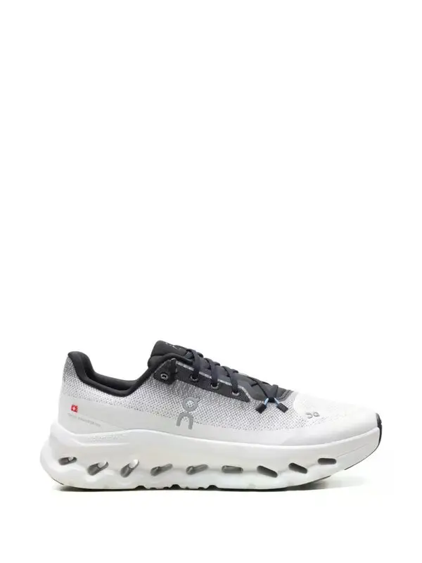 On Cloudtilt Sneakers - White