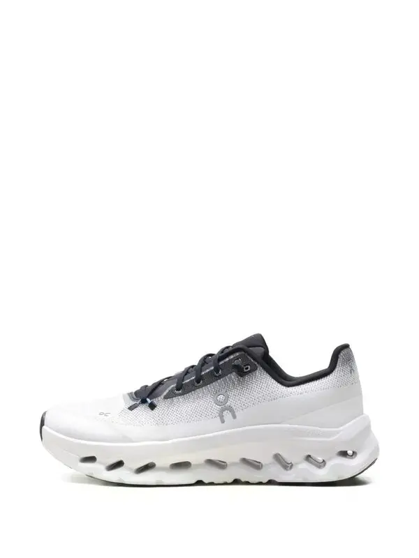 On Cloudtilt Sneakers - White