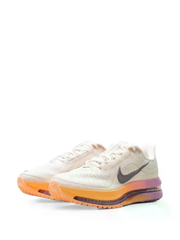 Nike Pegasus Premium Sneakers - Neutrals
