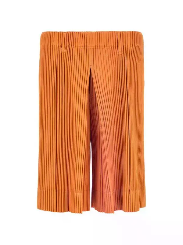 Issey Miyake Tailored Pleats Bermuda Shorts - Orange