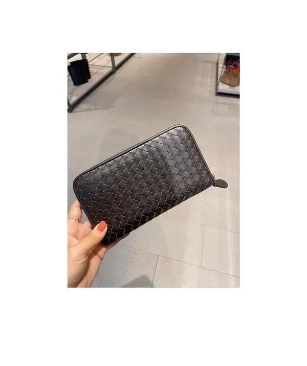 Bottega Veneta Zip-around Wallet