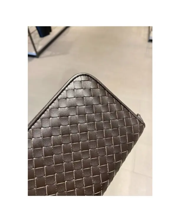 Bottega Veneta Zip-around Wallet