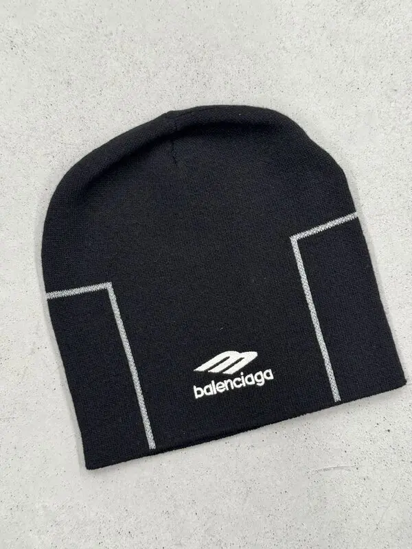 Balenciaga Logo Intarsia Knit Beanie
