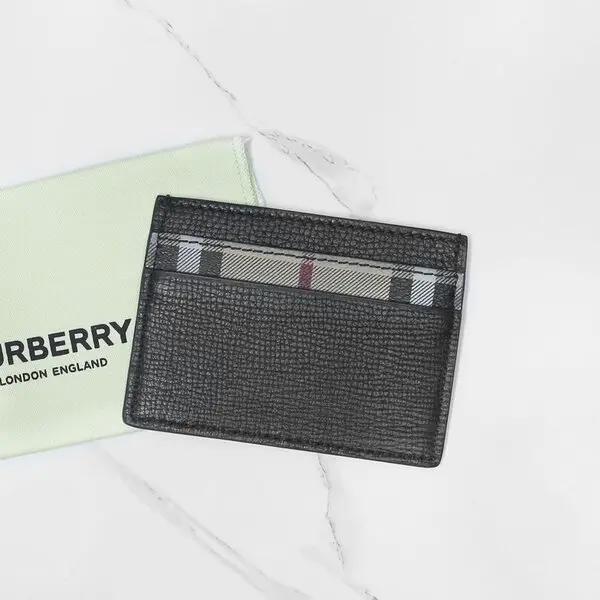 Burberry Goddess Parfum 30ml - Black