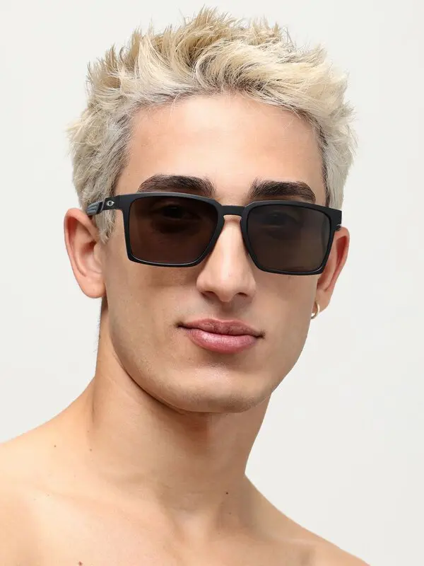 Oakley Geometric Sunglasses