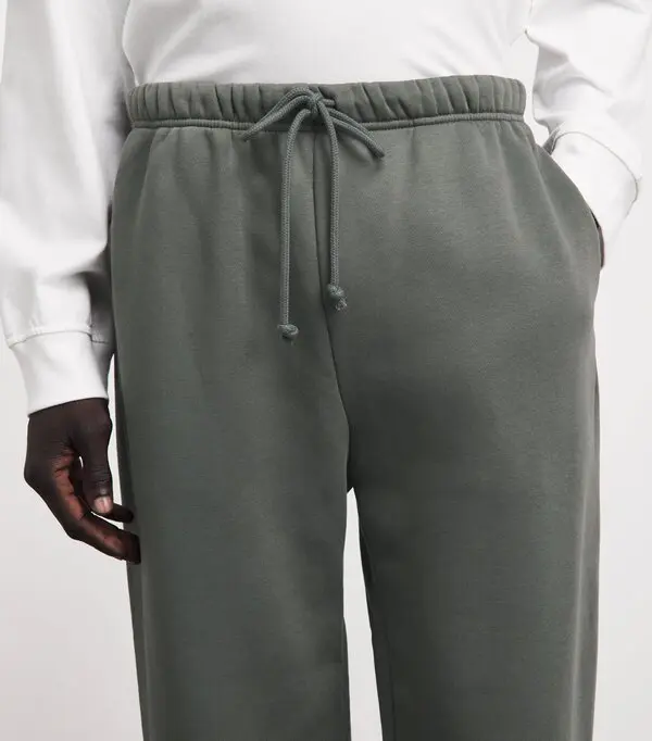 SKIMS Fleece Lounge Classic Straight Sweatpants