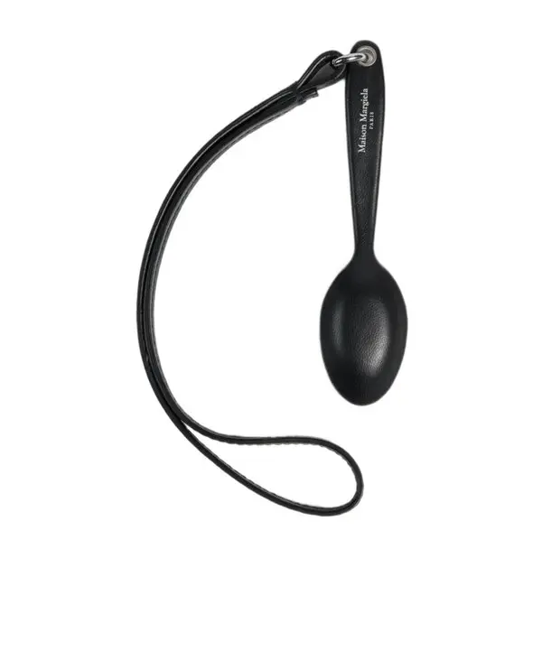 MAISON MARGIELA Spoon Pendant Keychain - Black
