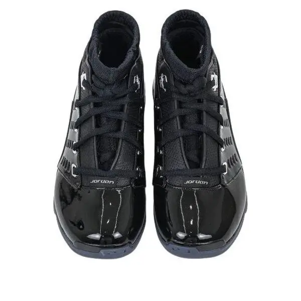 JORDAN 17 Low Patent - Black