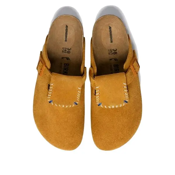 BIRKENSTOCK Boston Cap Clogs - Honey