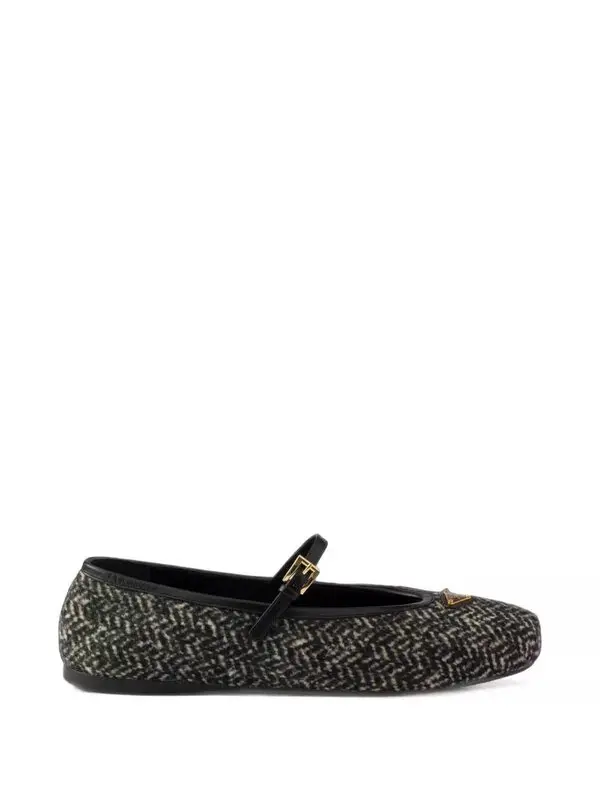 Prada Triangle-appliqué Ballerinas - Black