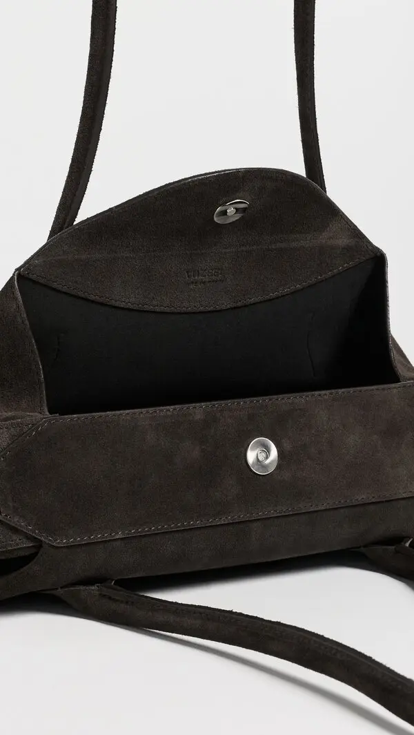 Yuzefi Oyster Shoulder Bag