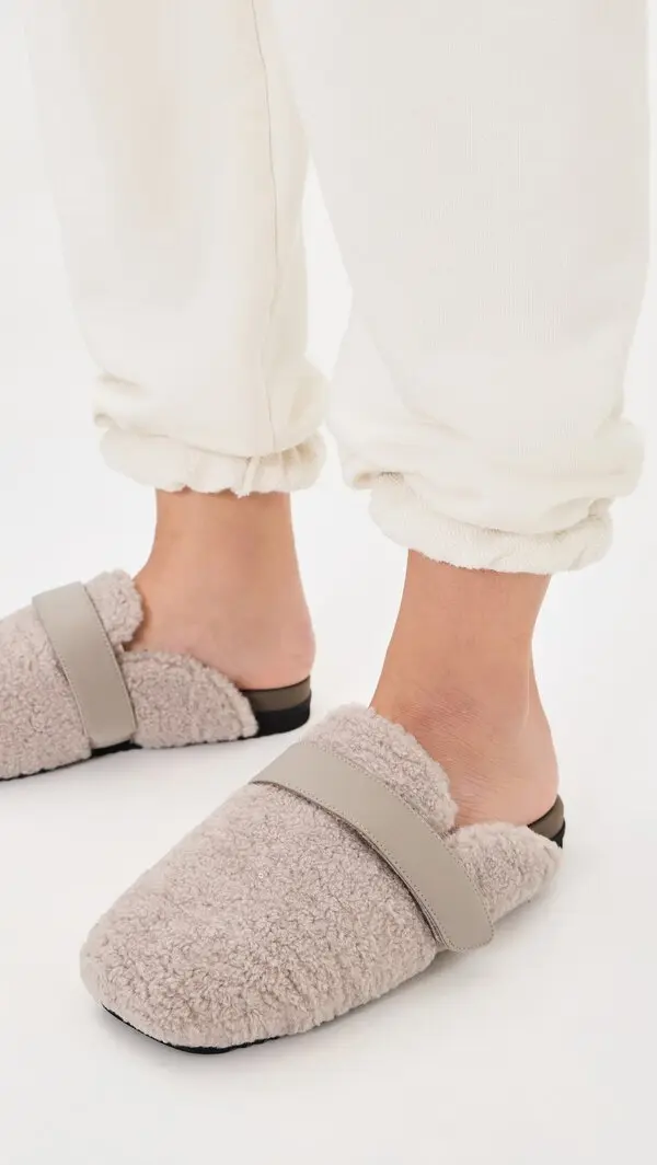 ROAM Slim Fuzzy Loaf Mules