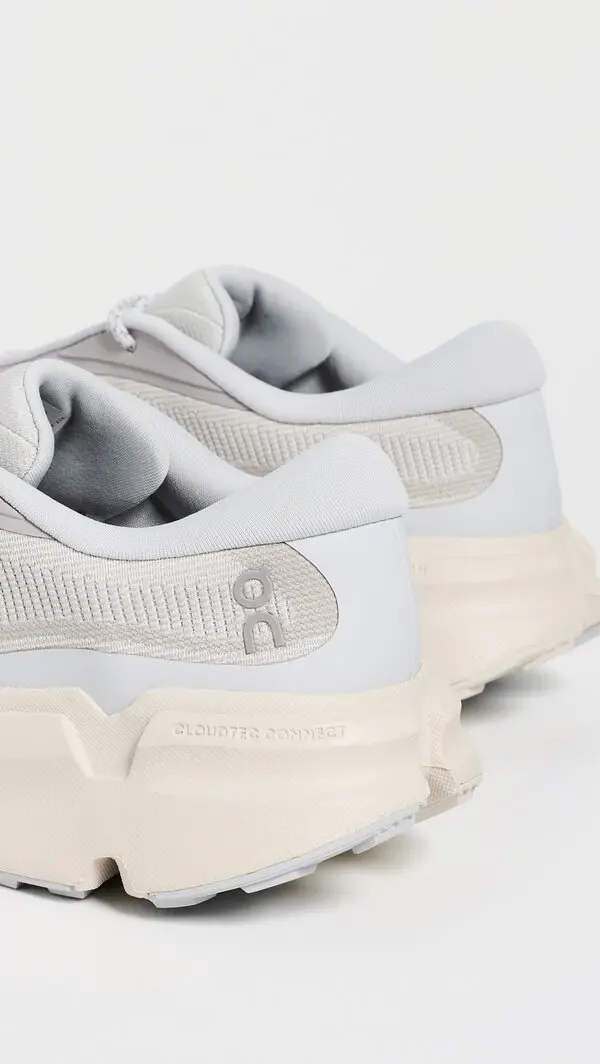 On Cloudsoma Hike Sneakers