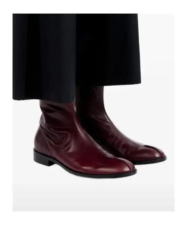 MAISON MARGIELA Round Toe Ankle Boots