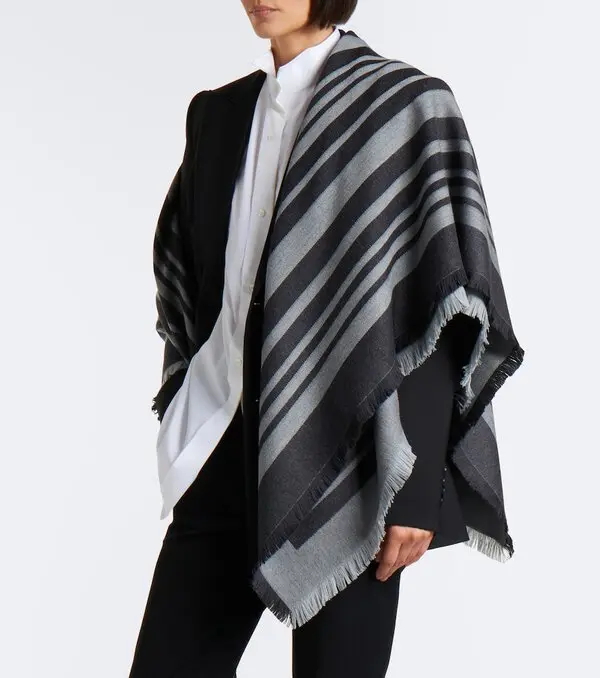 JOSEPH Neoma Fringed Jacquard Virgin Wool Scarf