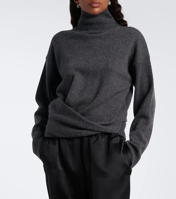 RÓHE Draped Wool And Cashmere Turtleneck Sweater