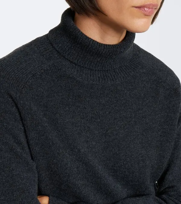 Victoria Beckham Marie Wool Turtleneck Sweater