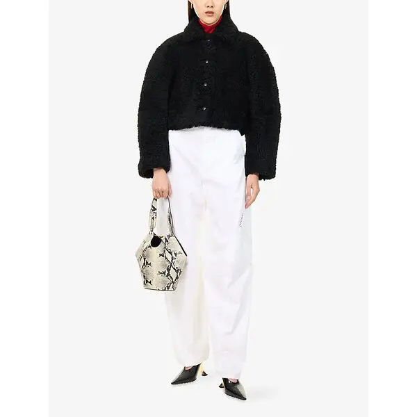 ROHE FRAMES Collared Cropped Shearling Jacket