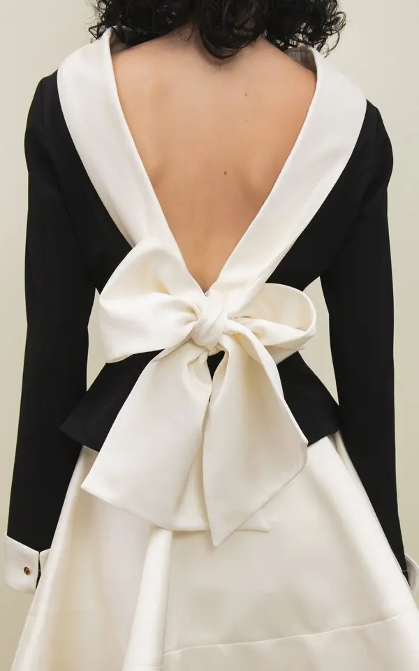 Arakii Wide Cuff Blazer Top