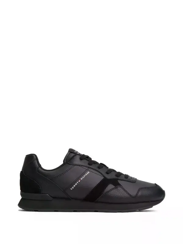 Tommy Hilfiger Logo-print Panelled Low-top Sneakers - Black