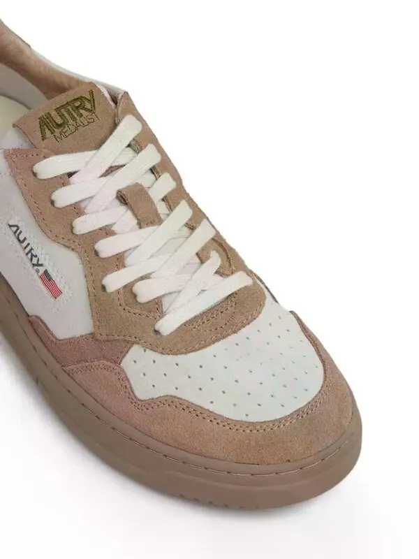 AUTRY Medalist Suede Sneakers
