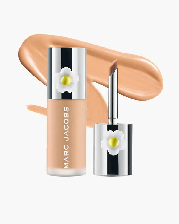 Marc Jacobs Nude Awakening Foundcealer - 145n