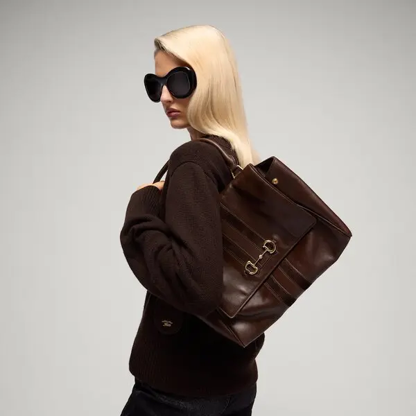 Gucci Paparazzo Medium Top Handle Bag Leather